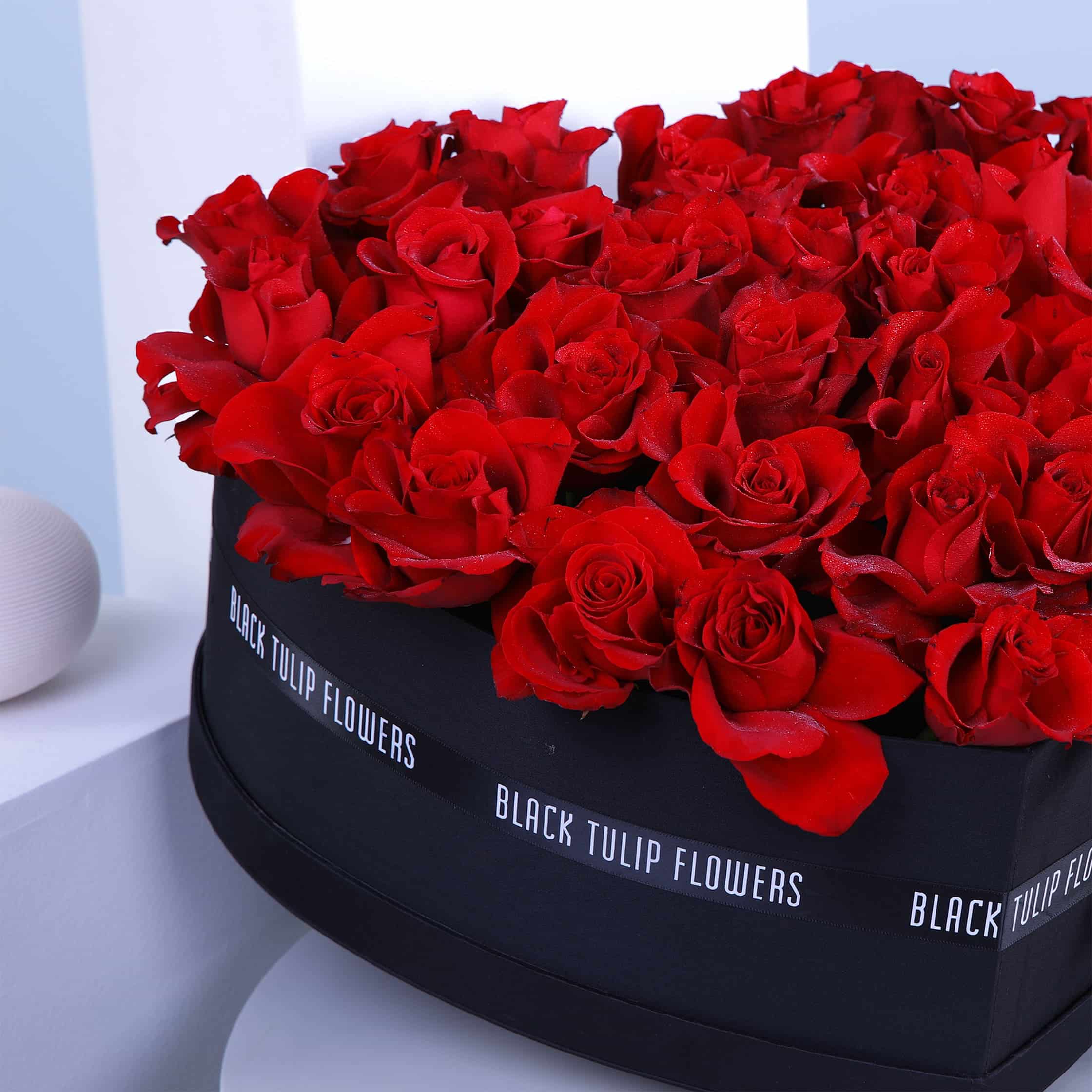 Kind Heart Roses Arrangement Online Delivery